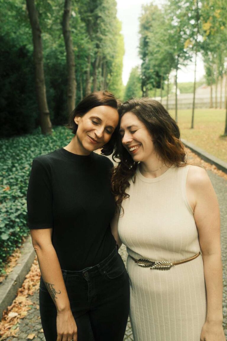 Why Female Connection Matters: The Secret to Relaxing a Woman’s Nervous ...